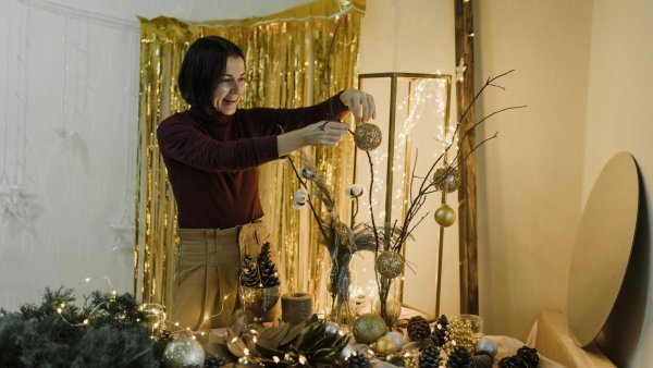 How to Create New Holiday Traditions as an Adult